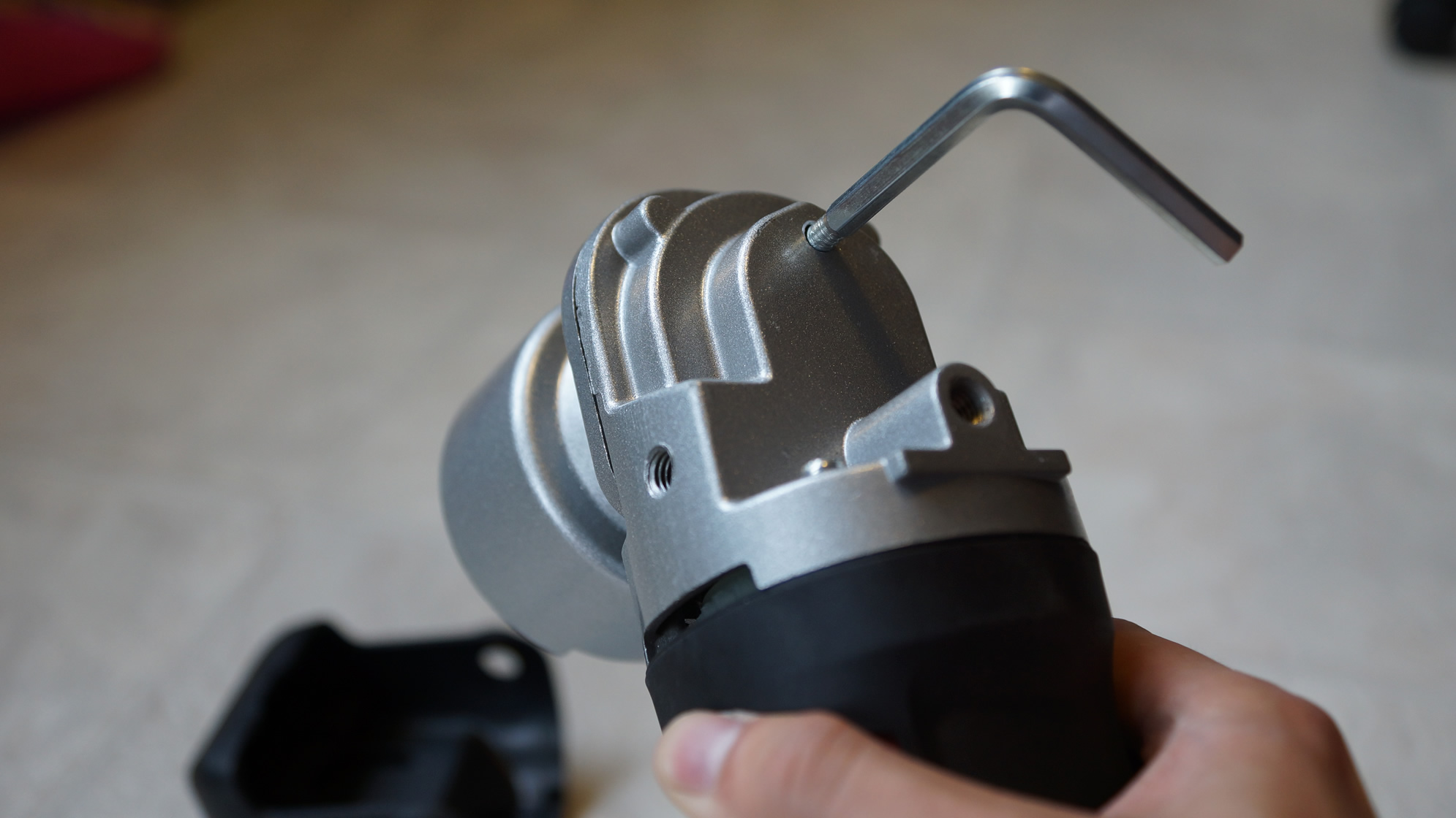 10 Steps to Replacing the Stock Grease in Harbor Freight DA Polisher